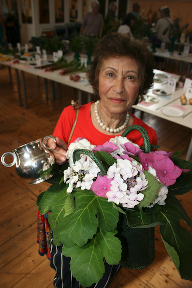 Plant show winner needs wheelbarrow to take home his trophies ...